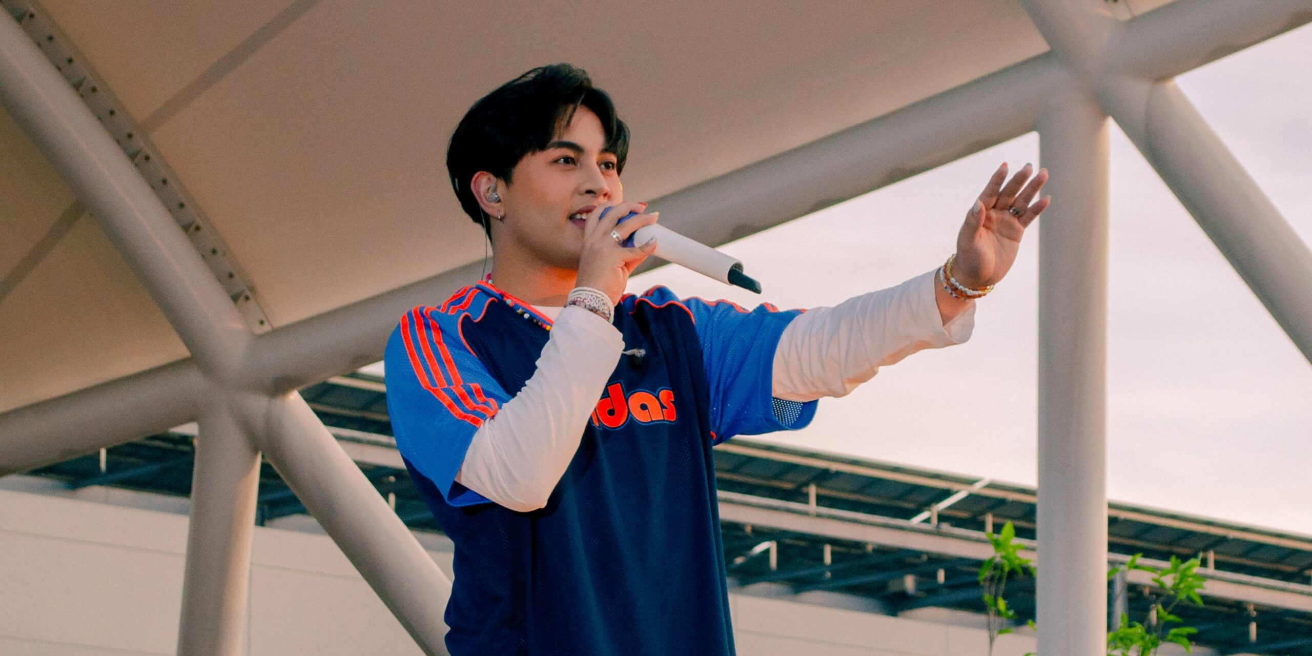 Maki gives new meaning to warmth with 'Kahel na Langit' - MYX Global