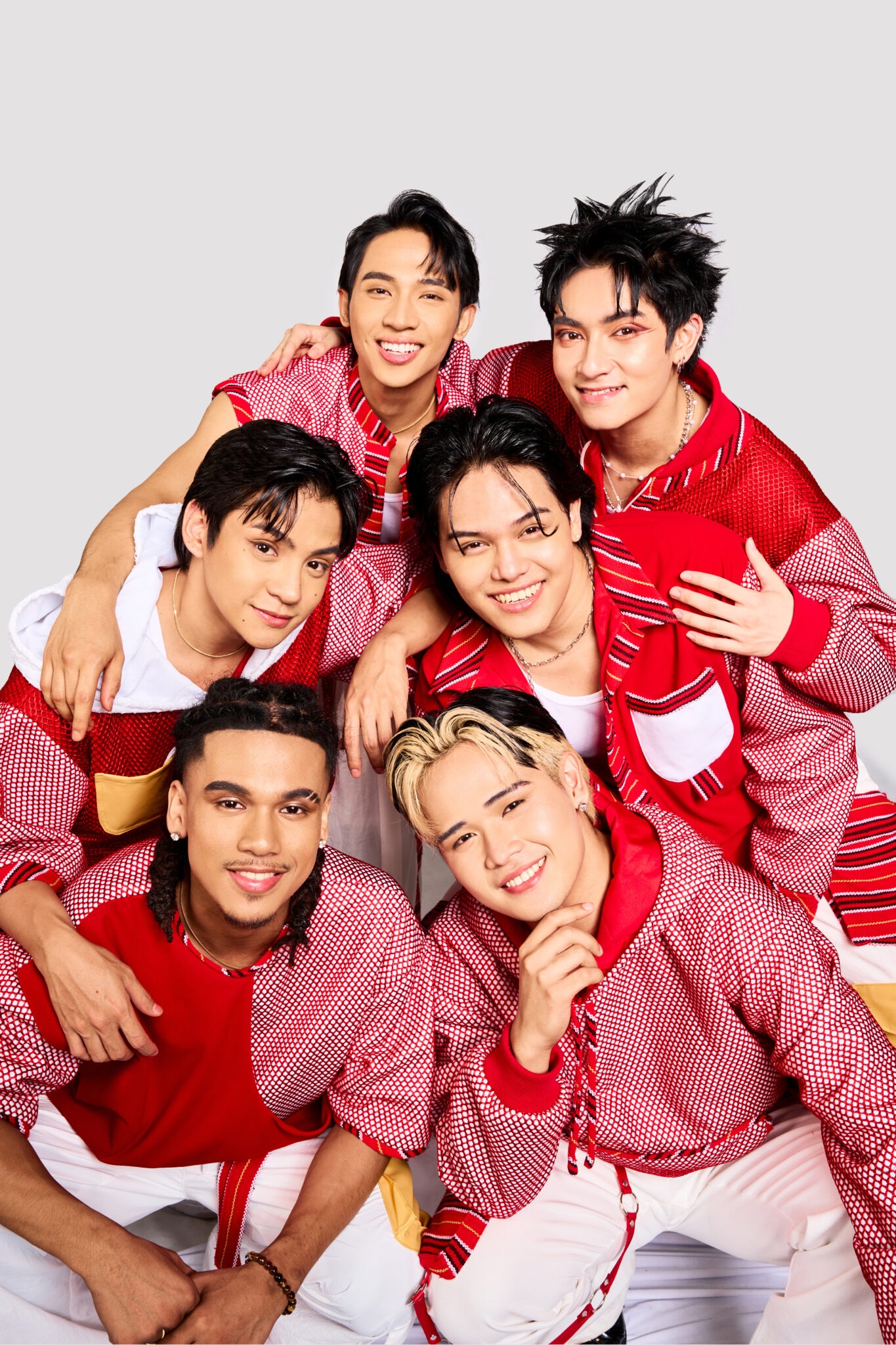 ALAMAT brings music, meaning to the mess in ‘Cheers to Happymess ...